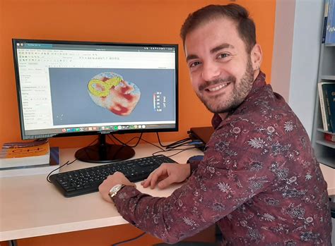 👩‍💻🧑‍💻our Researchers Apply Engineering And Mathematics To See The Real Activity Of A Persons