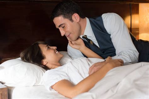 Velvet Divath Z Sorozat Kritik K Vide K Szerepl K Mafab Hu