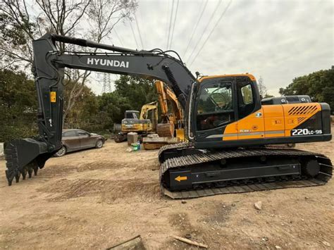 Excavadora Usada Hyundai R220lc 9s En Venta Certificada Y Lista Para