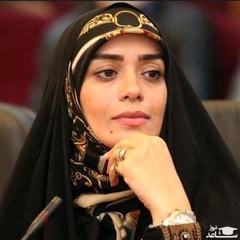 چادر حجابِ ساتن و متفاوت الهام چرخنده خبرساز شد