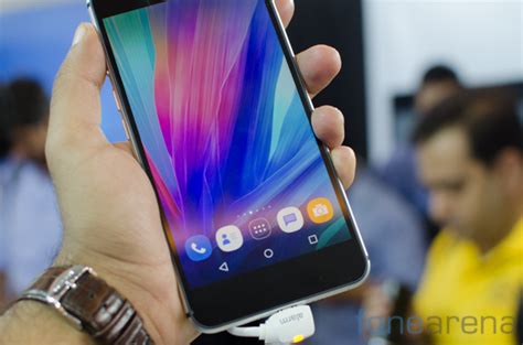 InFocus M HandsOn Fone Arena