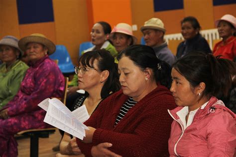 Монгол Улсын Үндсэн хуульд оруулах нэмэлт өөрчлөлтийн төслийг иргэдэд танилцууллаа