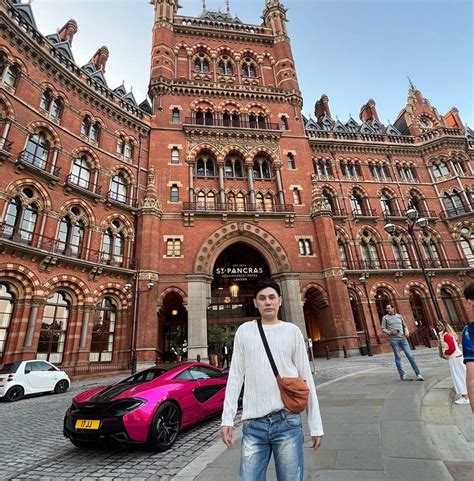 ขอแสดงคว โรงเรียนนวมินทราชินูทิศ เตรียมอุดมศึกษาน้อมเกล้า Facebook