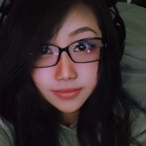 Cindy Nguyen Freelance Graphic Designer Sunny Meadow Shop Linkedin