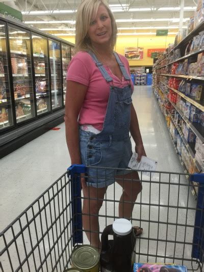 Shopping At Walmart Like It Is Not Bad Enough Tha Tumbex
