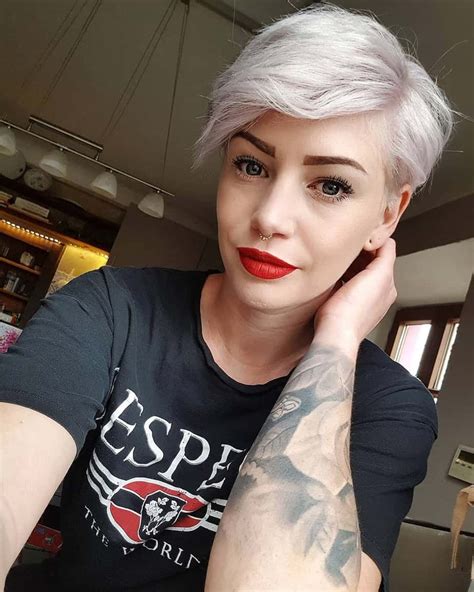 Short Hair Style Images 2020