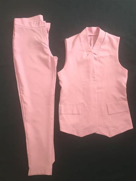 Жіночий костюм — ціна 300 грн у каталозі Брючні костюми Купити жіночі речі за доступною ціною на