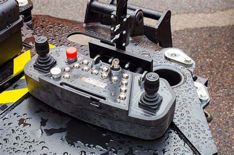 How Do You Specify Belly Box Remotes For Mobile Hydraulic Operation