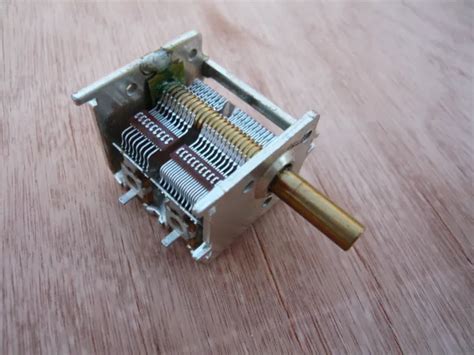 Variable Air Spaced Tuning Capacitor Dual Gang 320pf 110pf Nominal £7