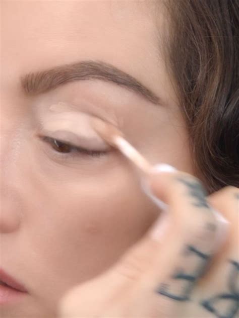 Winged Eyeliner Tutorial