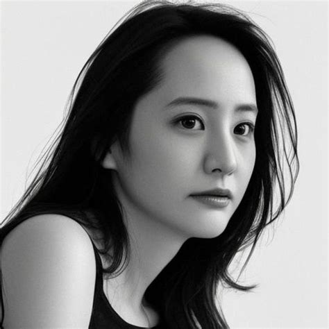 응 그렇게 하고 싶어서 새로 이직할 때 이런 형태로 계약하게 되었어 앞으로는 다양한 업무 형태가 많아지지 않을까 싶어