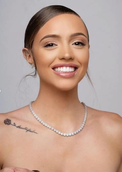 Victoria Waldrip Fan Casting