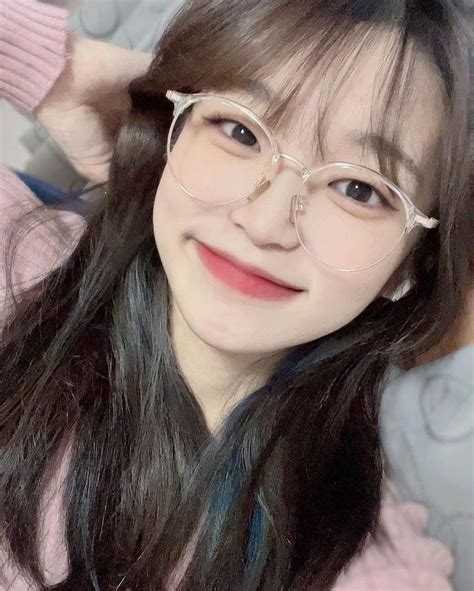 𝐲𝐞𝐨𝐛𝐨𝐥𝐨𝐯𝐞﹆ Bangs And Glasses Glasses For Face Shape Preppy Hairstyles