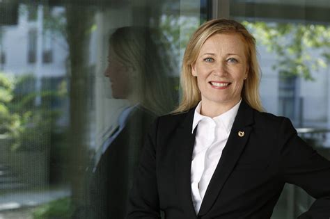 Katarina Murto ”valtiosektorilla Turvattava Kilpailukykyinen