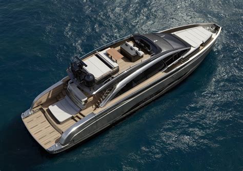 Pershings Gtx70 Sports Yacht Is A Design Forward Stunner Maxim