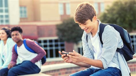 300 Best Questions To Ask A Girl Over Text
