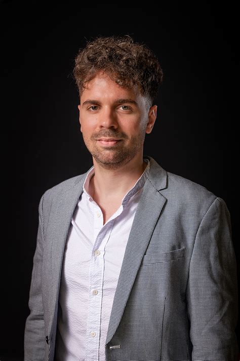 Dobri Dániel Artisjus