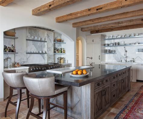 7 Tuscan Kitchens That Showcase That Effortless Italian Country Style