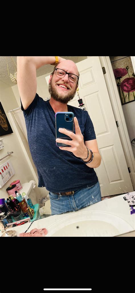 31 Feeling Cute 👽 Rate Rgayrateme