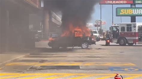 Vehículo Se Incendia Frente A Loves Travel Stop En Oklahoma City