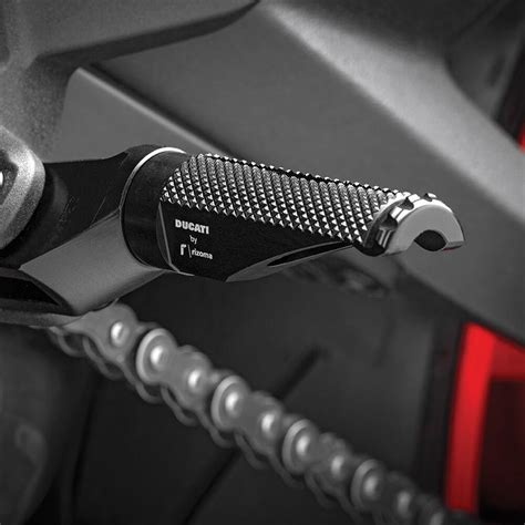 Ducati Rizoma Billet Aluminium Footpegs Black