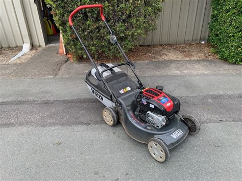Victa Corvette 400 19″ Lawnmower Push Mower W Catch And 725exi Engine Auschoice