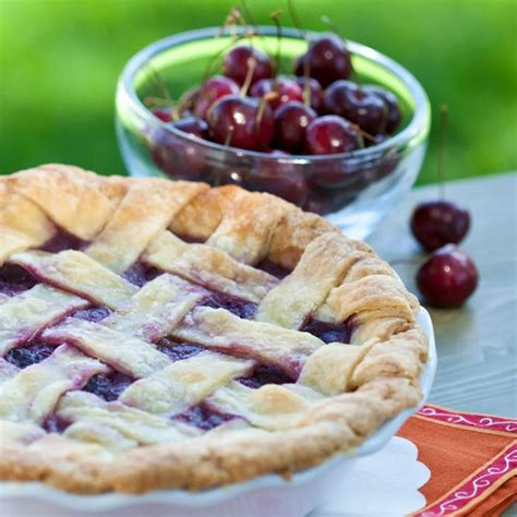 Best Cherry Varieties For Pies Tart Vs Sweet Cherries