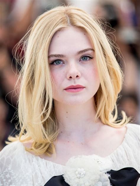 Elle Fanning Mx