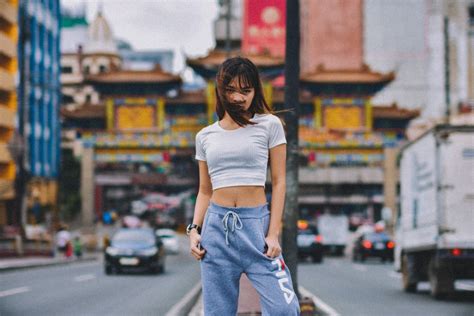 How To Style Crop Tops Odd Culture