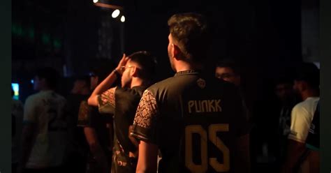 Ashutosh Singh Igpunkk • Instagram Photos And Videos