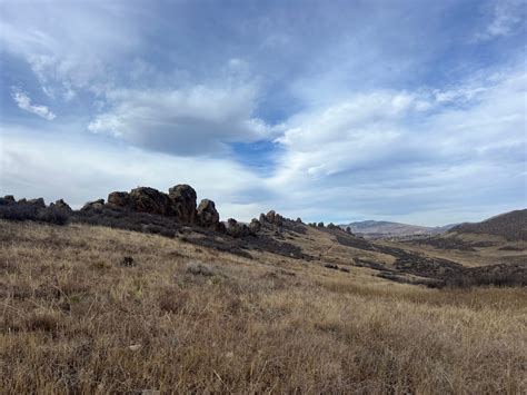 Devils Backbone Keyhole Approachable Outdoors