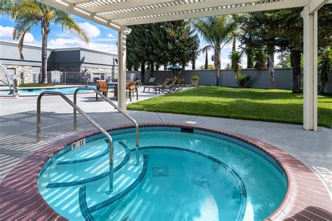 Is There A Pool At Courtyard Fairfield Napa Valley Area Pictures