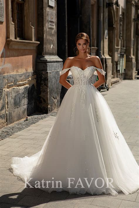 Sparkly Ball Gown Wedding Dresses