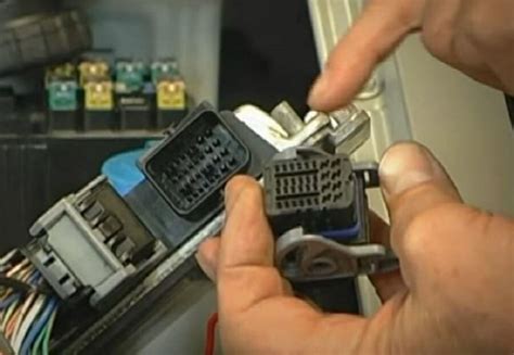 How To Test PCM With Multimeter 8 Steps