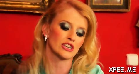 Sex Appeal Floosy Kate Enjoys Every Second