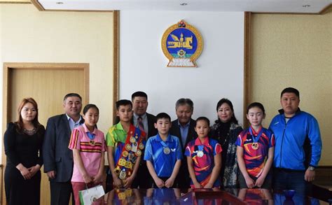 ӨСВӨРИЙН УЛСЫН АВАРГА ШАЛГАРУУЛАХ ТЭМЦЭЭНД АМЖИЛТТАЙ ОРОЛЦСОН БАГ ТАМИРЧДАД ХҮНДЭТГЭЛ ҮЗҮҮЛЛЭЭ