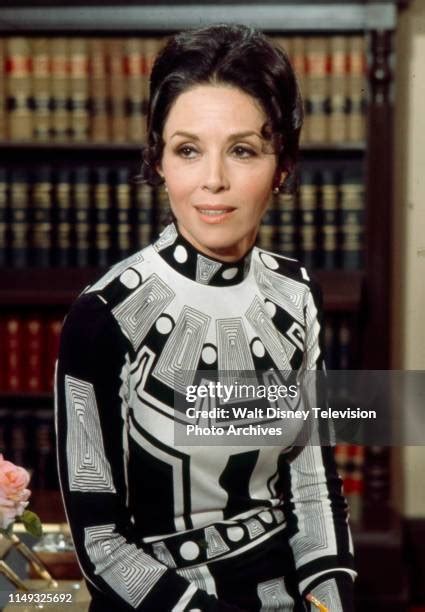 Diana Hyland Photos And Premium High Res Pictures Getty Images