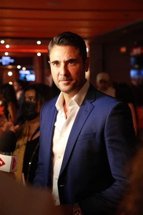 مسرحية جديدة لأحمد عز ويسرا بالرياض بعد أرقام ولاد رزق 3 القياسية