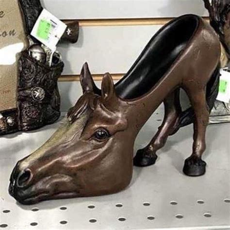 Citações Engraçadas Para Dar Risada Goofy Funny Shoes Cursed Shoes