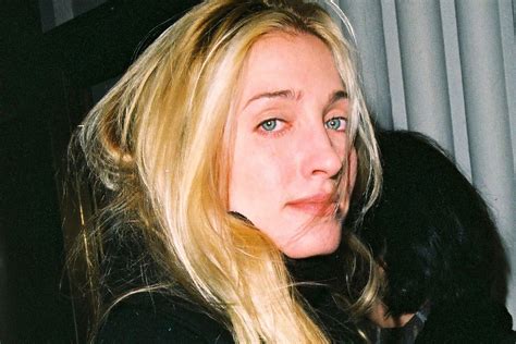Carolyn Bessette Kennedy Death Still A Beautiful Enigma 25 Years After