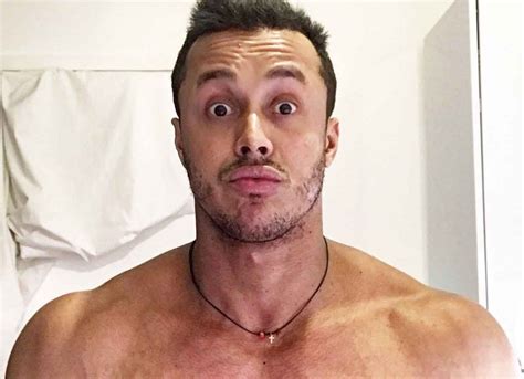 Diego Barros Nudo Sventola Il Suo Pisellone Video Bitchyx