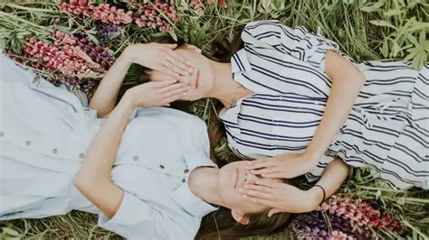 32 Kata Kata Bijak Tentang Kakak Dan Adik Penuh Keseruan Ragam