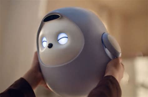 Tcl Ai Me Companion Robot Smart Robot Delivers Personalized