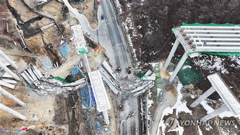 안성 고속도로 건설현장서 붕괴사고…4명 사망·6명 부상 종합3보