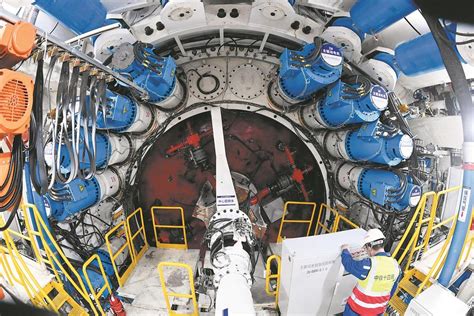 世界最长海底高铁隧道开始“穿海”