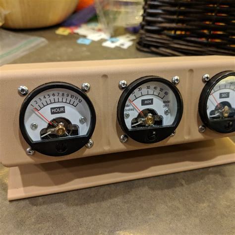 Esp8266 Wifi Ntp Voltmeter Clock