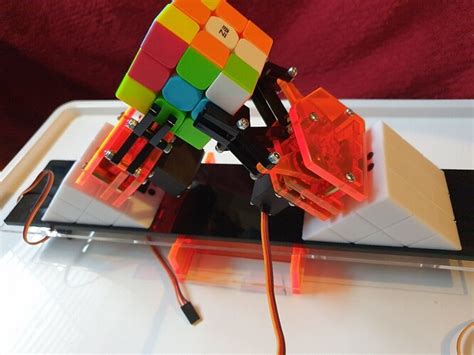 Rubiks Bot Arduino Based Cube Solver With Playstore App Robotics