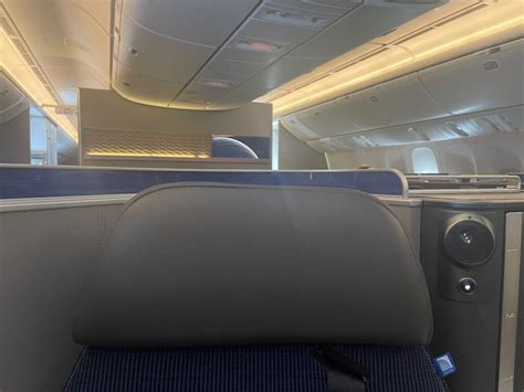 Review United Airlines 77w Business Class San Francisco Taipei