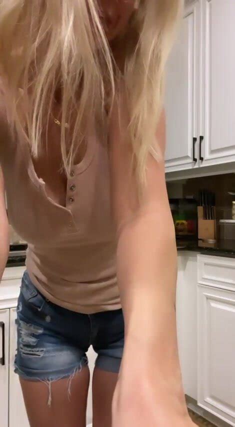 Good Morning To The Men That Love Milfs