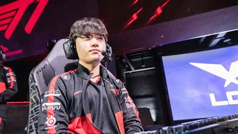 T1s Keria Becomes First Support Player To Win Lck Mvp Award Yahoo